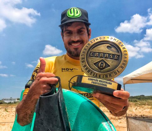 Brasileiro de Bodyboard - Uri e Joselaine coroados | Waves
