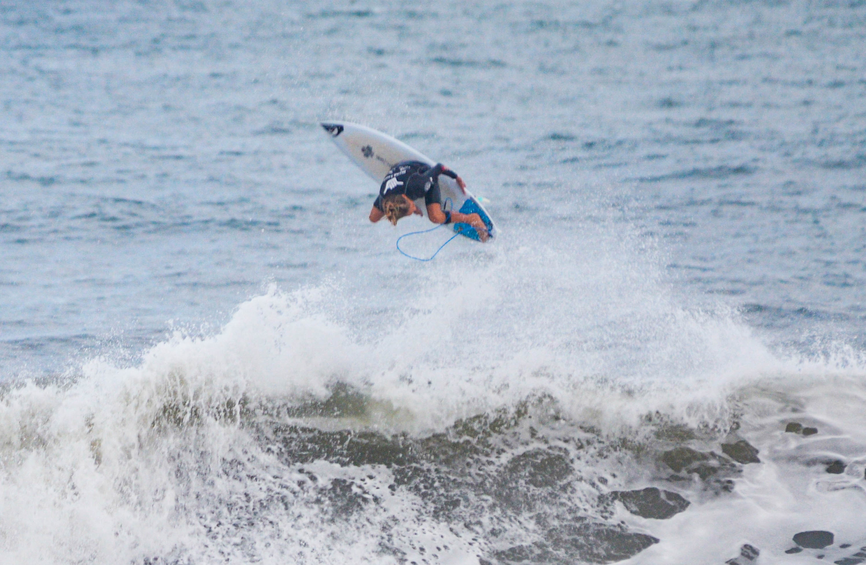 Hang Loose Surf Attack - Yuri Barros vence Air Show | Waves
