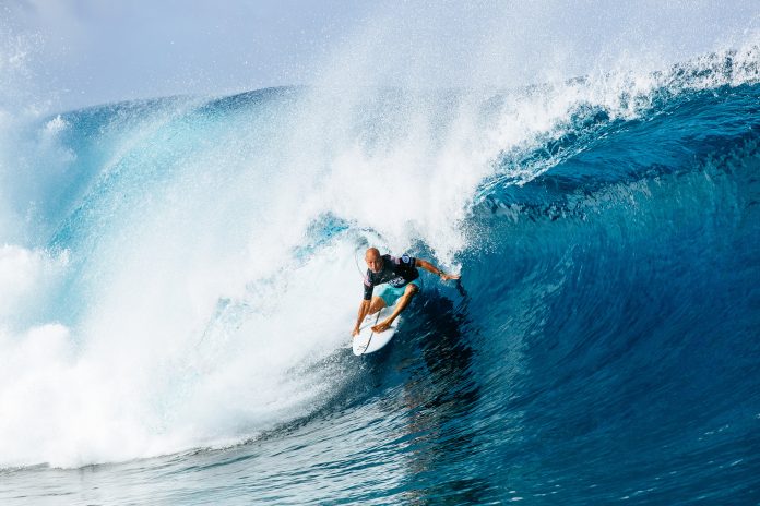 Tahiti Pro - Kelly barra Yago | Waves