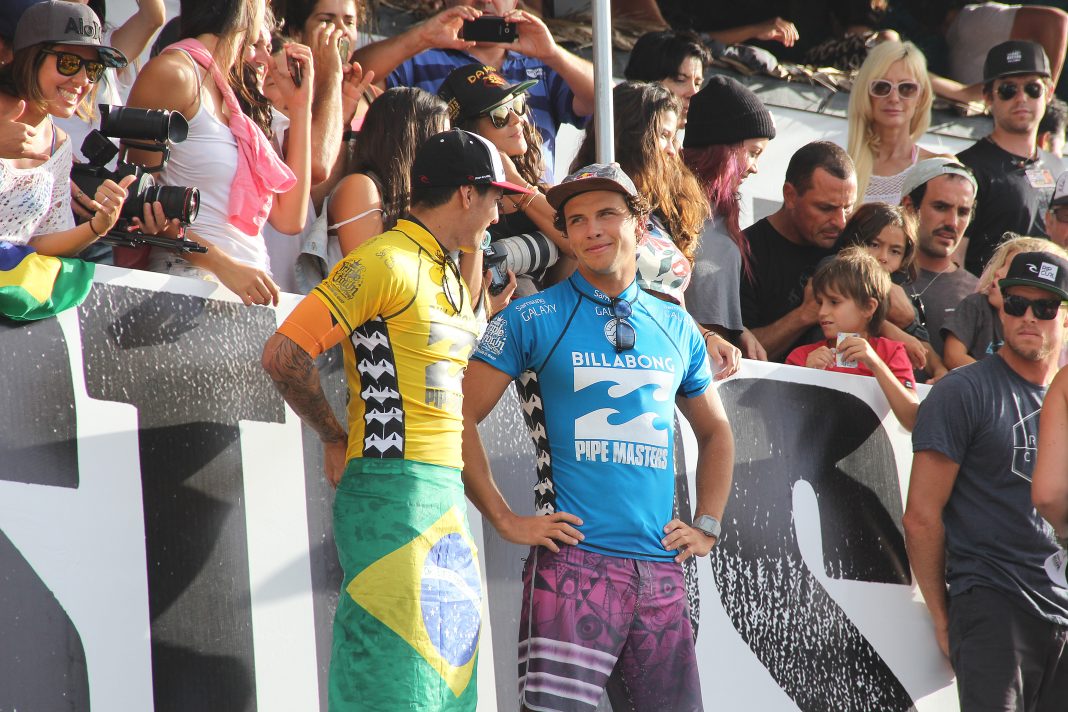 Medina x Julian - A polêmica final em Pipeline | Waves
