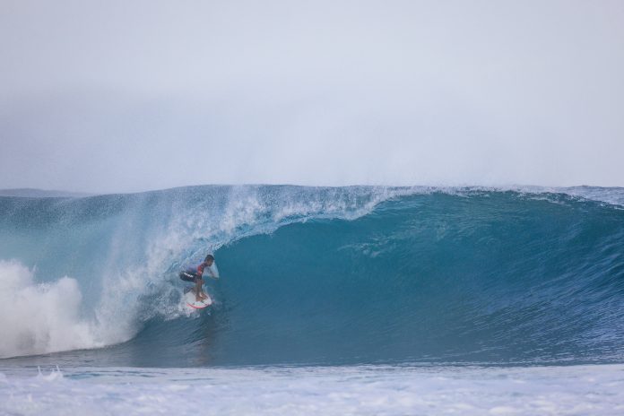 Pipe Pro 2025 - Miguel avança às oitavas | Waves