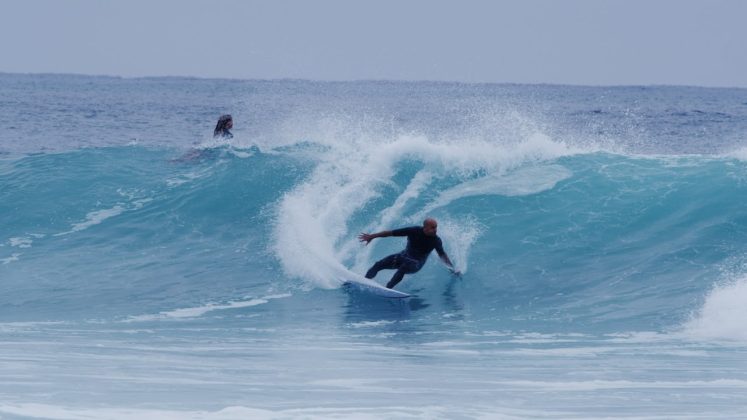 Lower Trestles - Slater treina firme | Waves